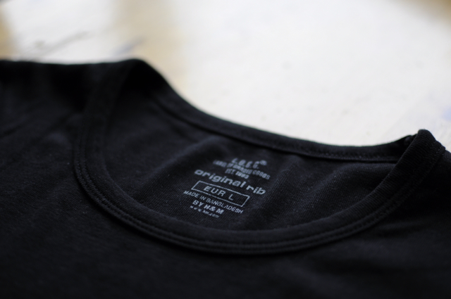 Removing sticky and scratchy labels – Michaela Kei